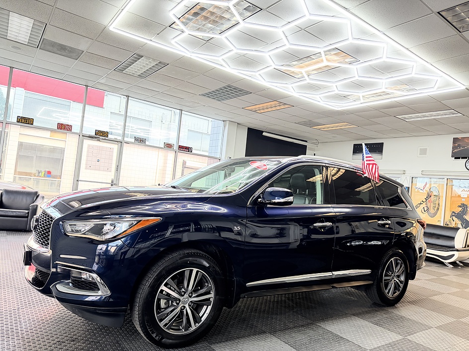 2020 INFINITI QX60 LUXE - Gilroy Car Club LLC