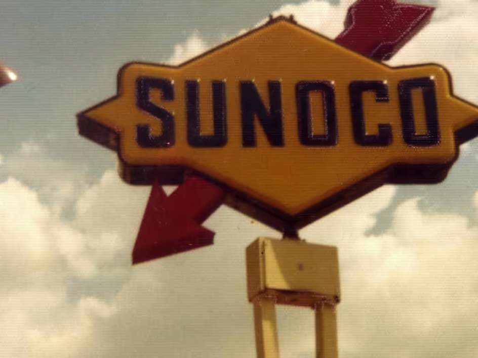 1960 SUNOCO LIGHT UP SIGN 1960S SUNOCO SIGN - One Eleven Vintage Cars