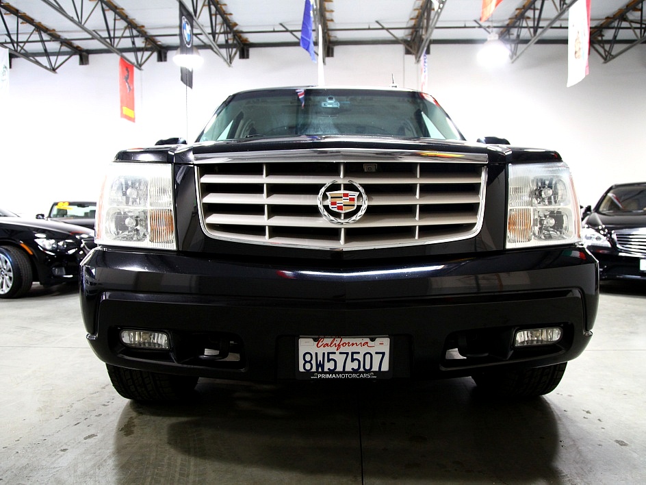 2002 CADILLAC ESCALADE EXT - Goxee Dealer Corp