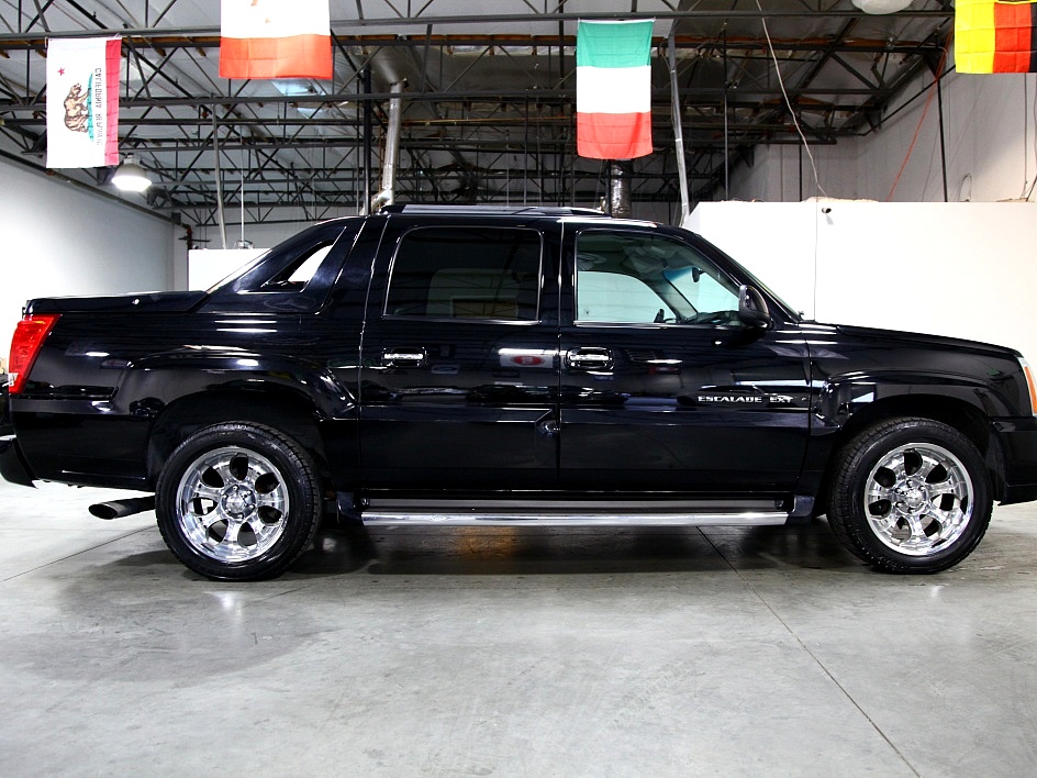 2002 CADILLAC ESCALADE EXT - Goxee Dealer Corp