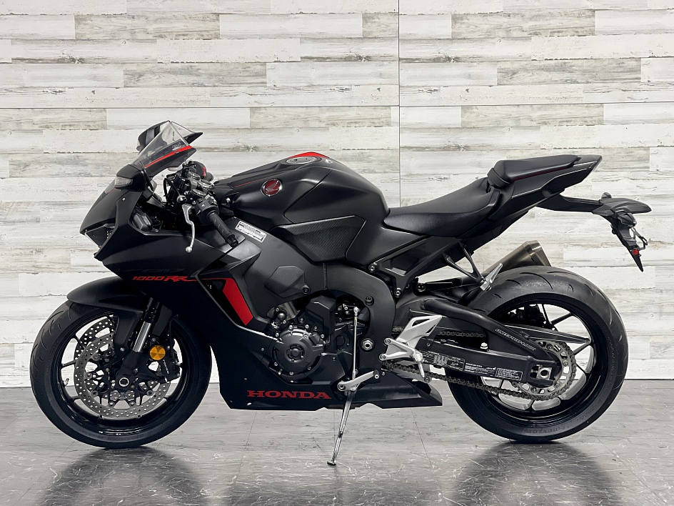 2017 HONDA CBR1000RR ABS - Mint Motorcycles – Dallas, TX