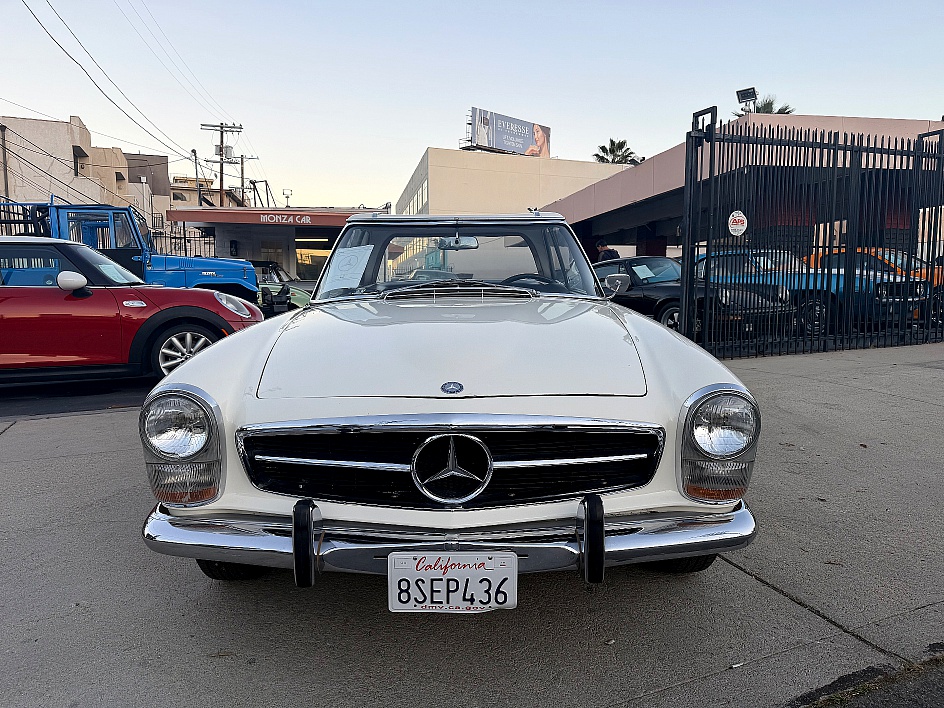 1965 MERCEDES-BENZ SL - Classic vehicle Vintage vehicle Buy sell trade