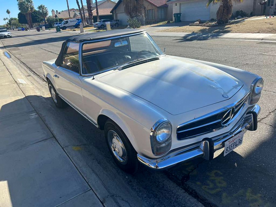 1965 MERCEDES-BENZ SL - Classic vehicle Vintage vehicle Buy sell trade