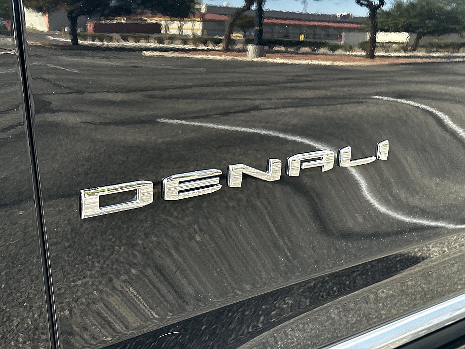 2021 GMC YUKON DENALI DENALI - Plaza Auto Center – Used cars in Yuma, AZ